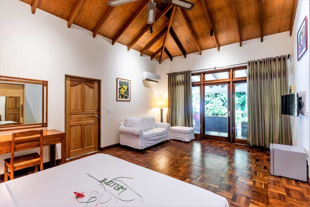 Reethi Beach Resort | Maldives Luxe | The Maldives Holiday Specialists